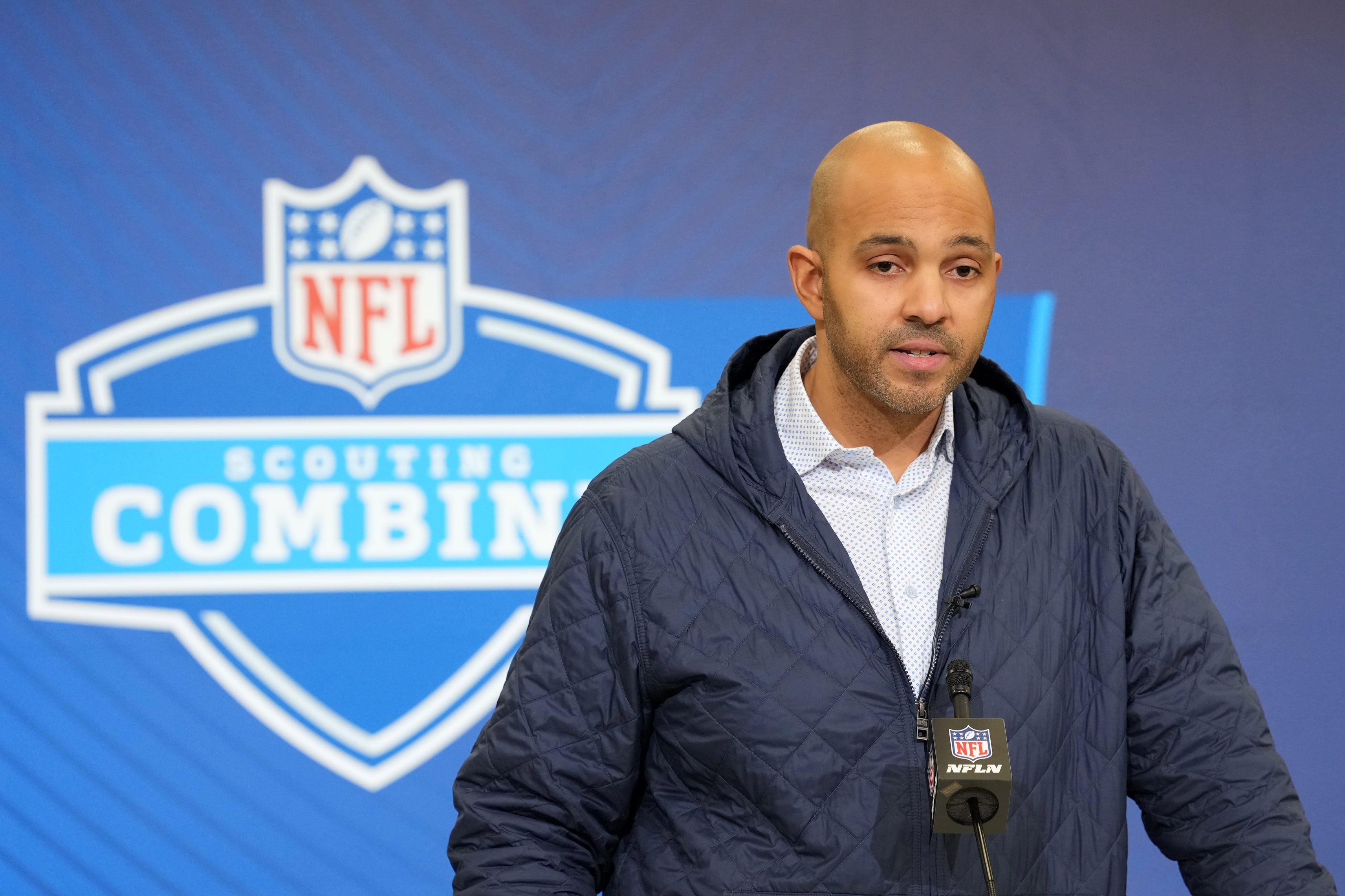 New-look Falcons front office earns mediocre grade for first offseason