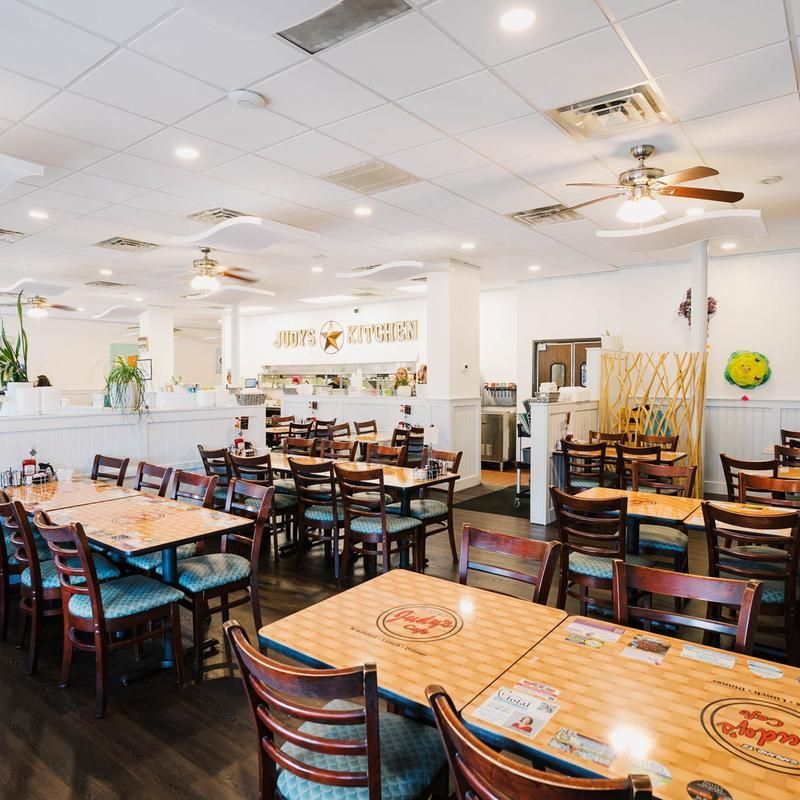 The old-school Texas diner where the pie counter alone is reason enough ...
