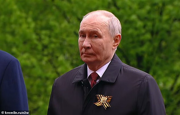 Putin seen with swollen face during Victory Day parade