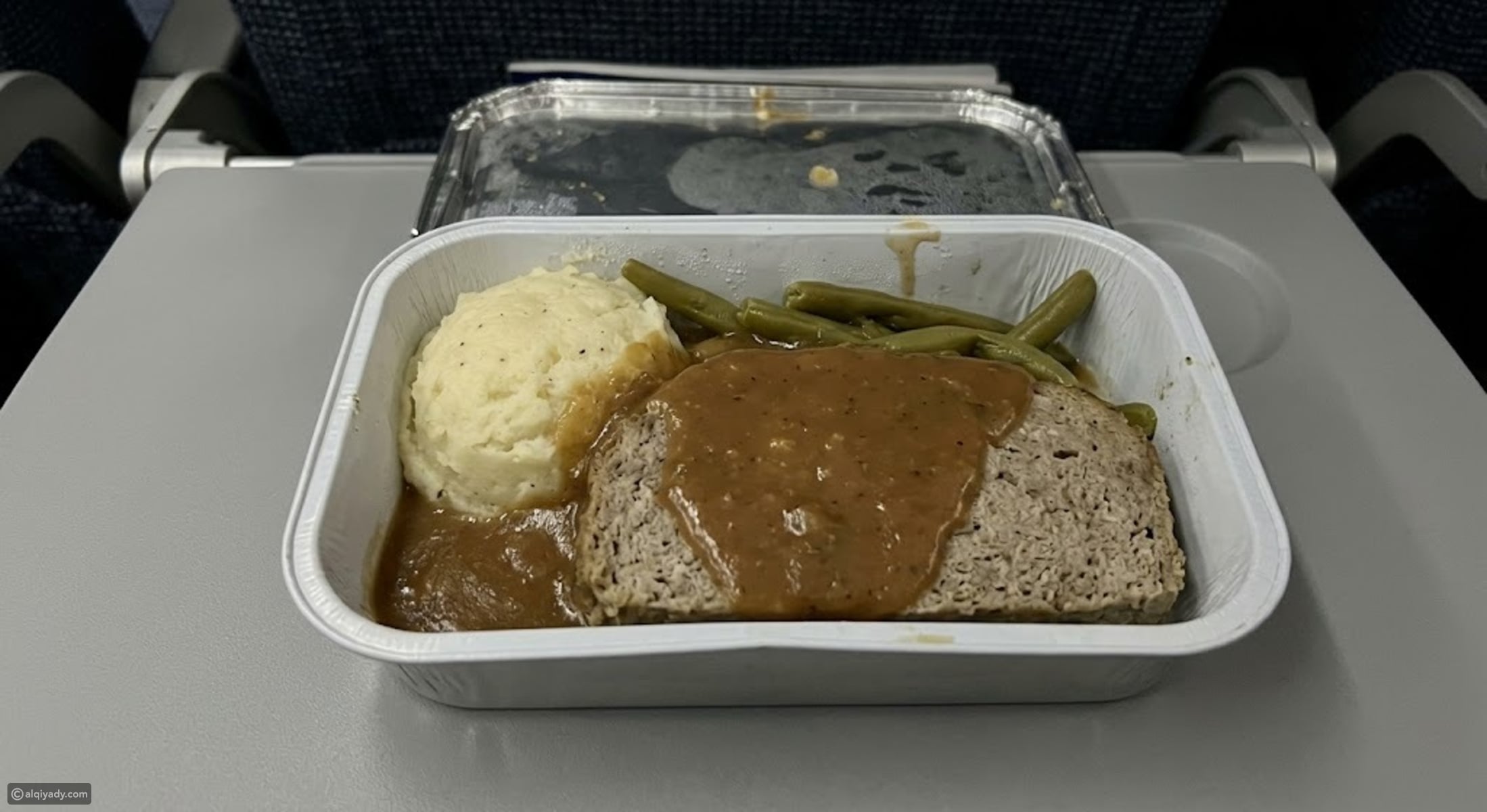 This is what you shouldn’t eat on the plane