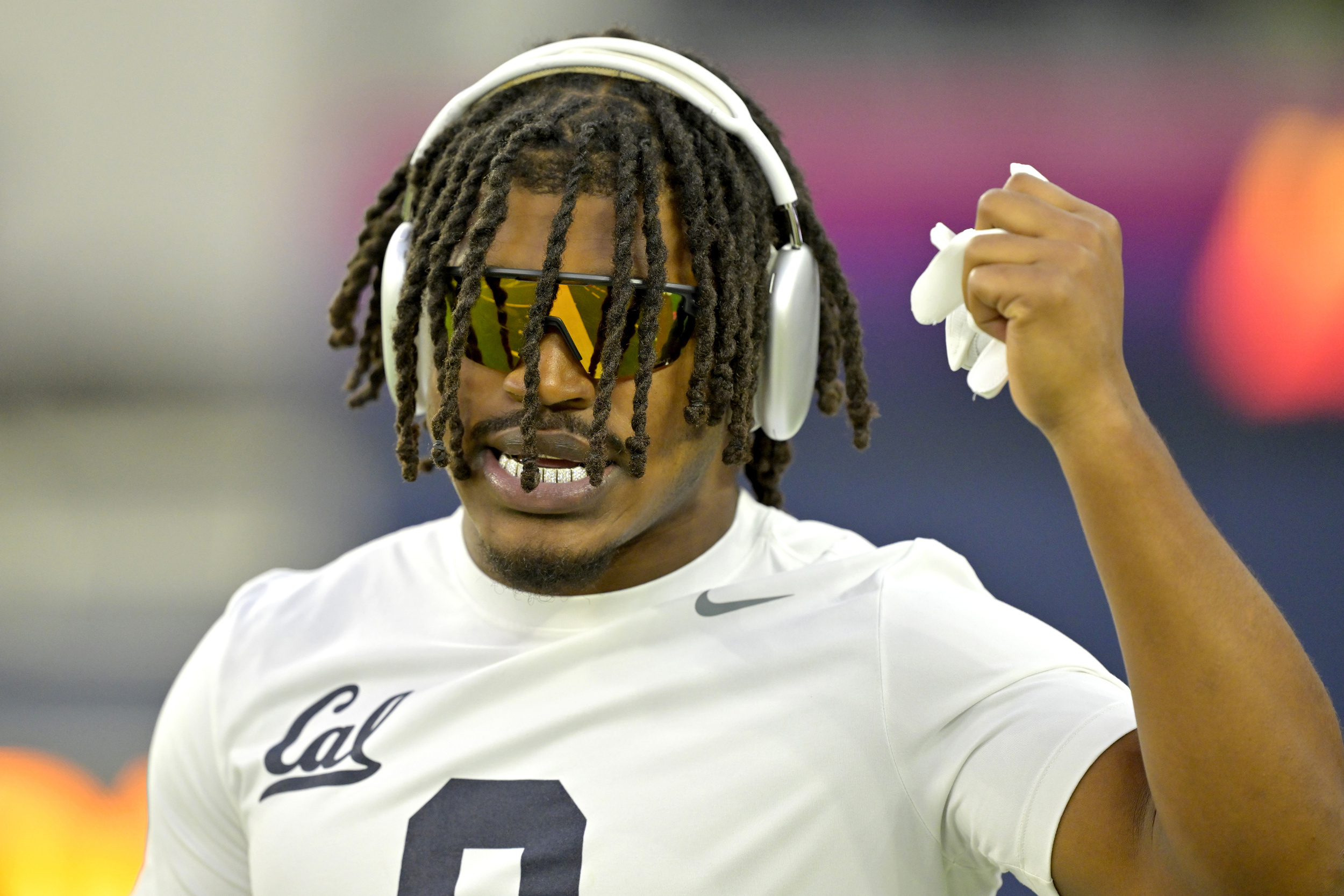 Bucs sign bigger rookie RB after mini-camp tryout