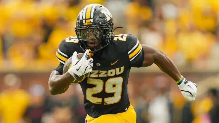 Ahmad Hardy shooting updates: Latest news on Missouri football star ...