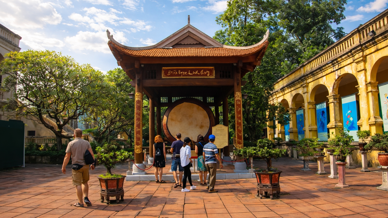 Promenade dans la citadelle impériale de Thang Long à Hanoï (4K)