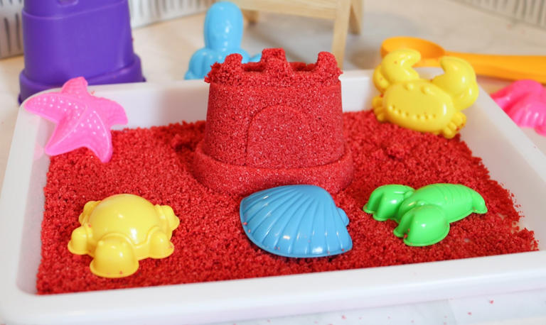 Kinetic sand recipe you can make at home