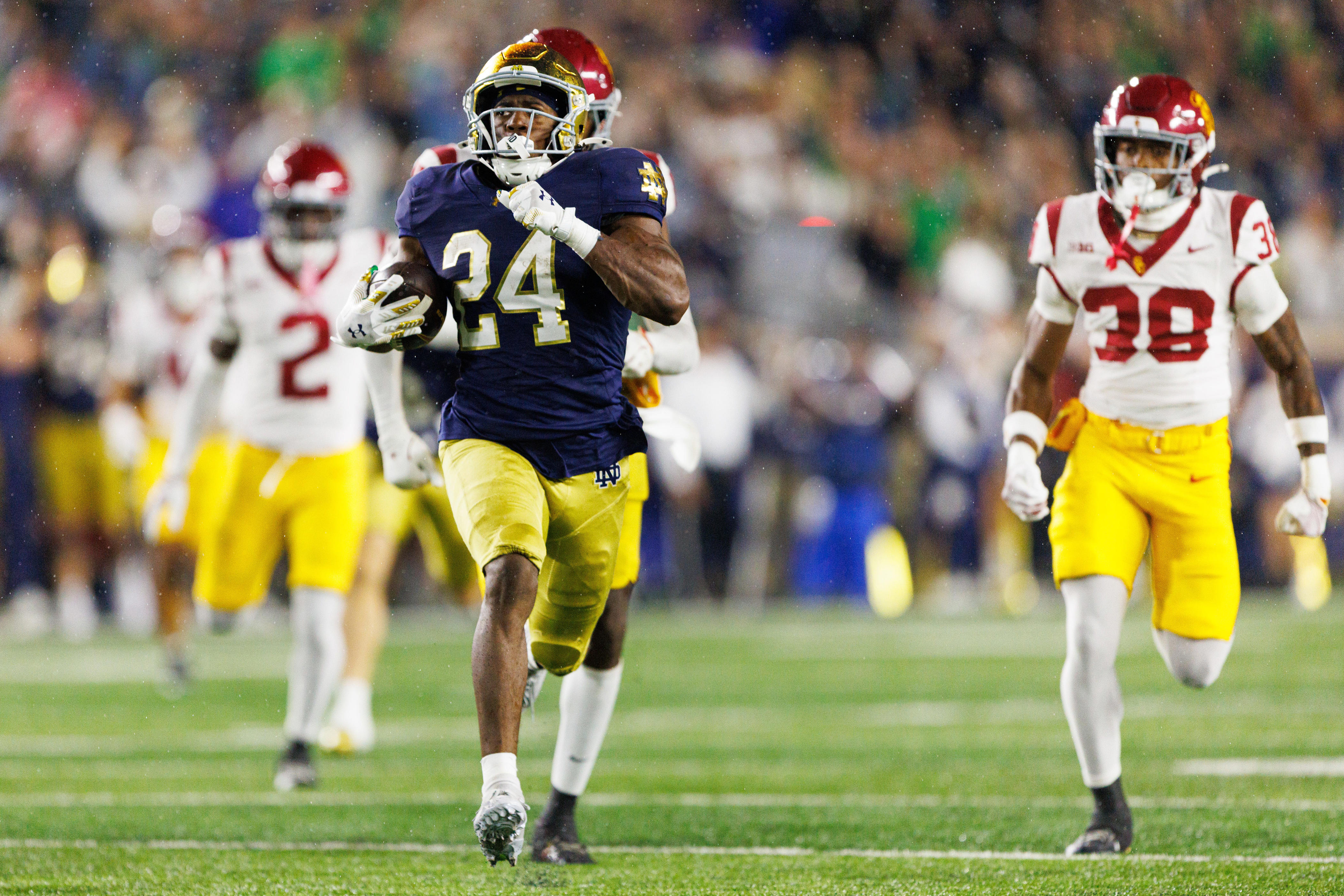 Notre Dame, USC restarting talks about reviving legendary football rivalry