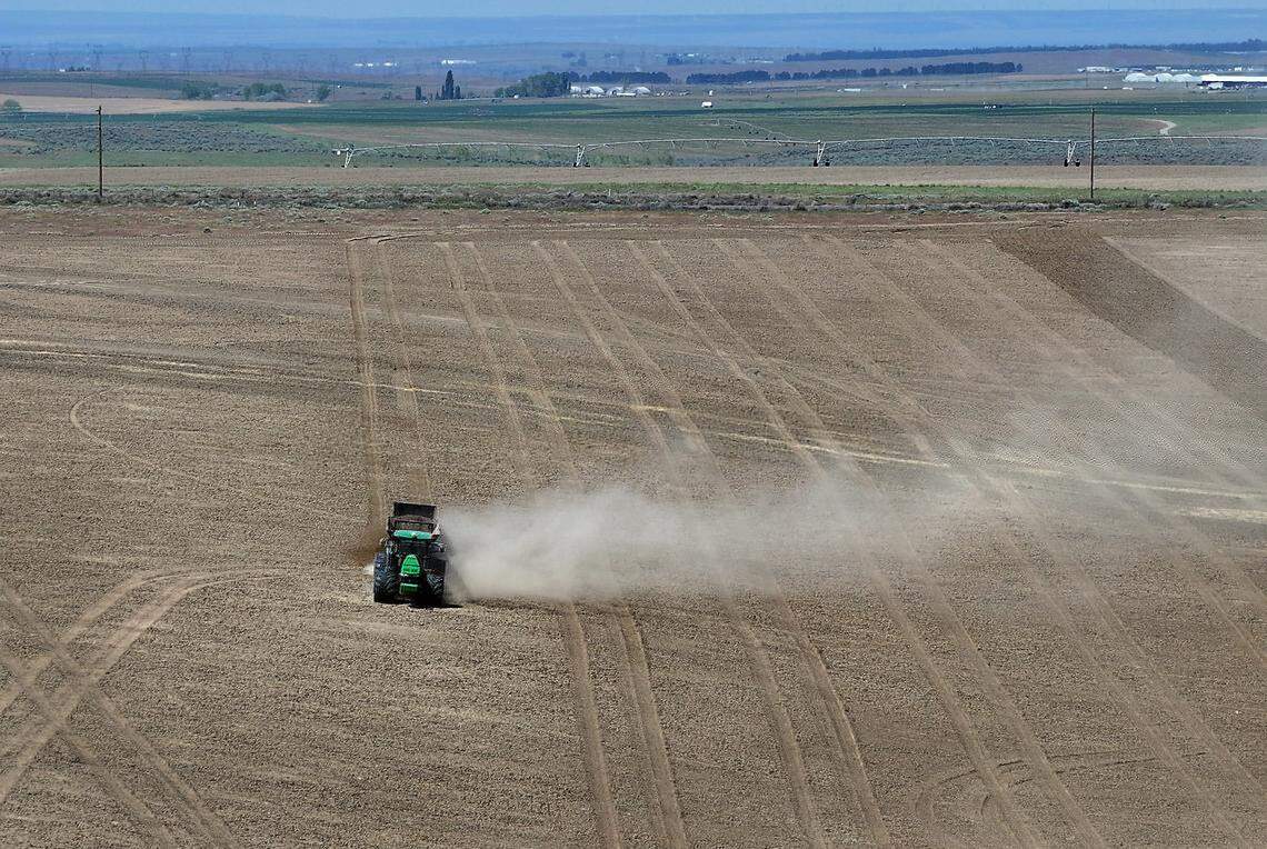 Record gas prices are hurting already struggling WA farmers. How bad is it?