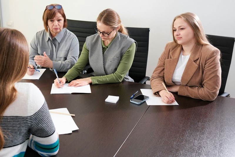 HR department admits they receive 2000 job applications for one ...