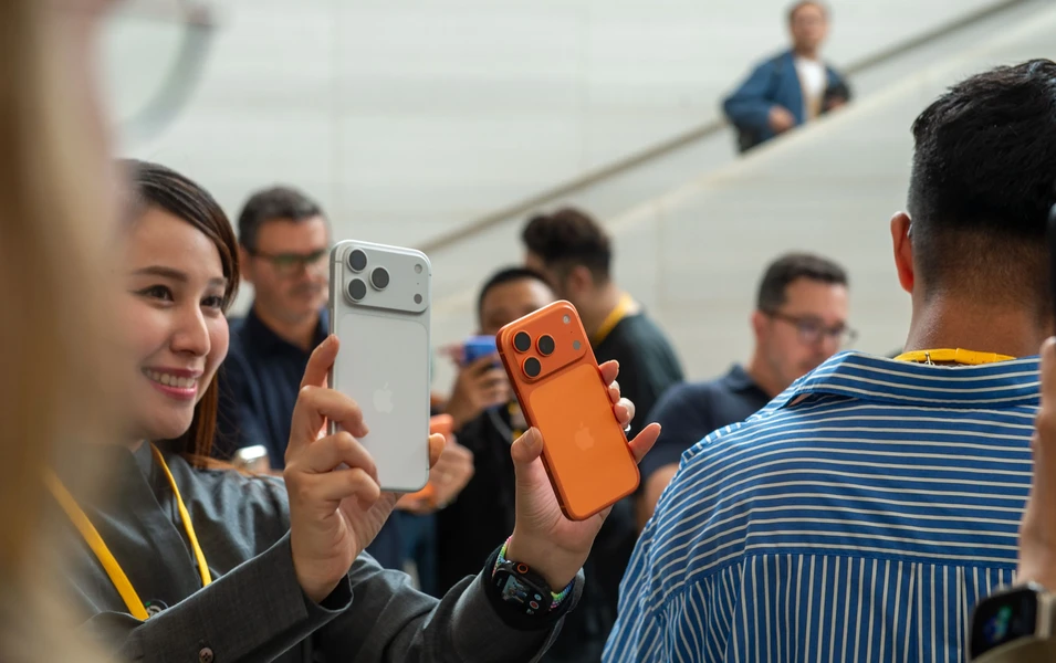 Foldable iPhone Ultra mockup reveals Apple's bold design shift