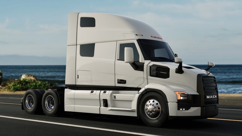 What engines do Mack trucks use?