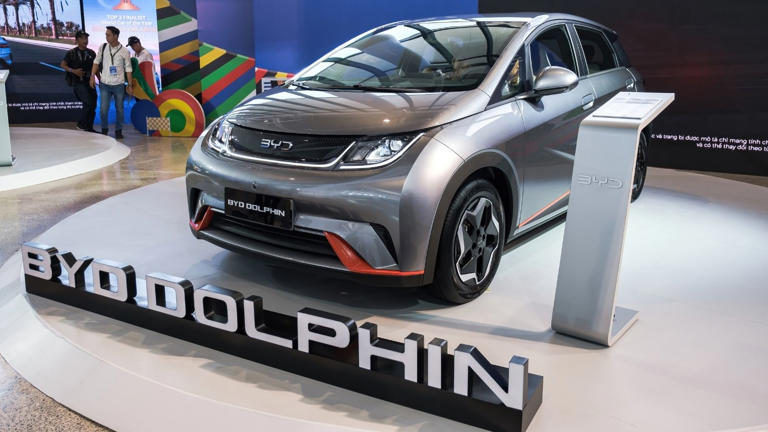 BYD confirms Canada launch with $25,000 EV and 20-dealer push