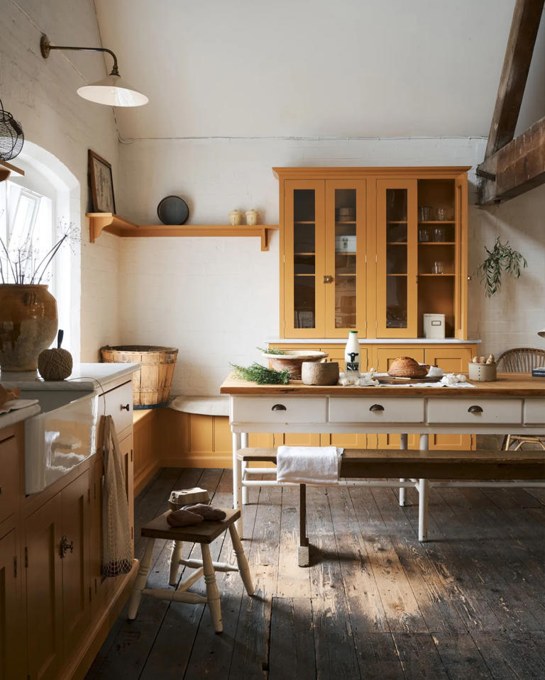 Ce vieux plat Pyrex de grand-mère peut valoir 1 400 euros s’il porte ce ...