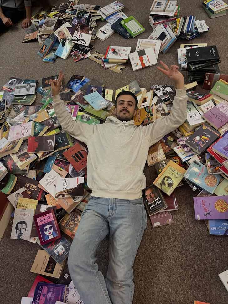 Built with books found in the rubble, volunteers open Gaza's 'Phoenix ...