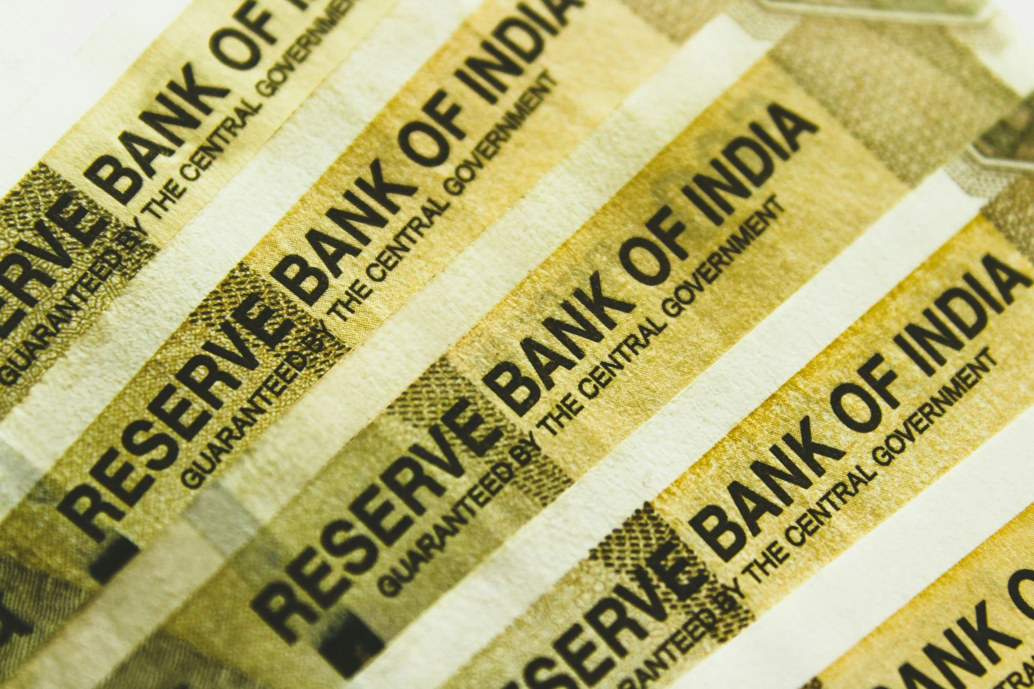 BCE y Banco de la India firman un acuerdo clave para inversores en ...