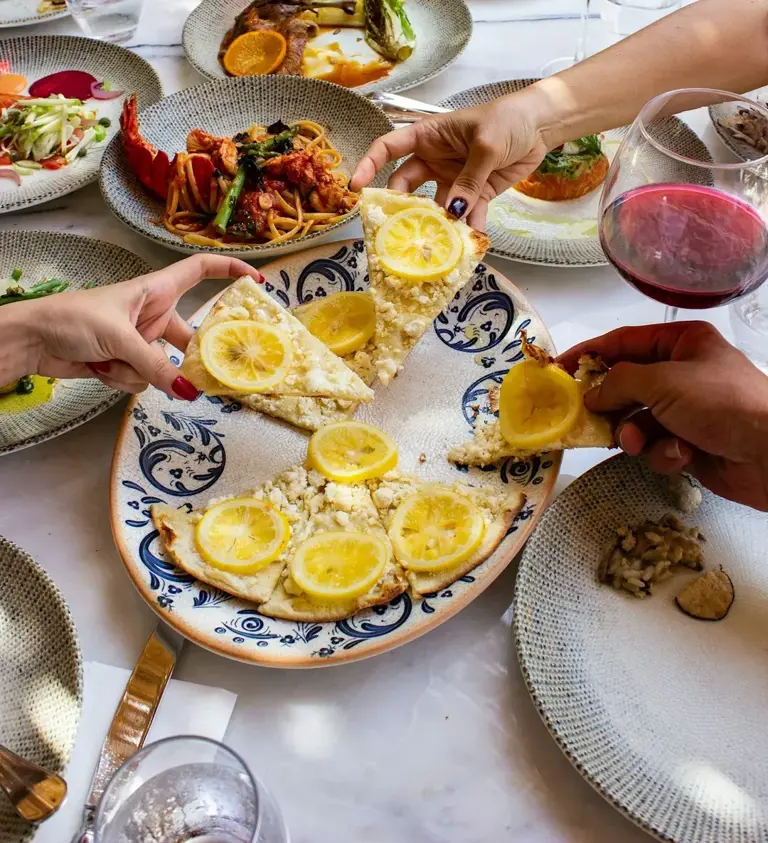 Host like a pro - 3 rituals that elevate any gathering