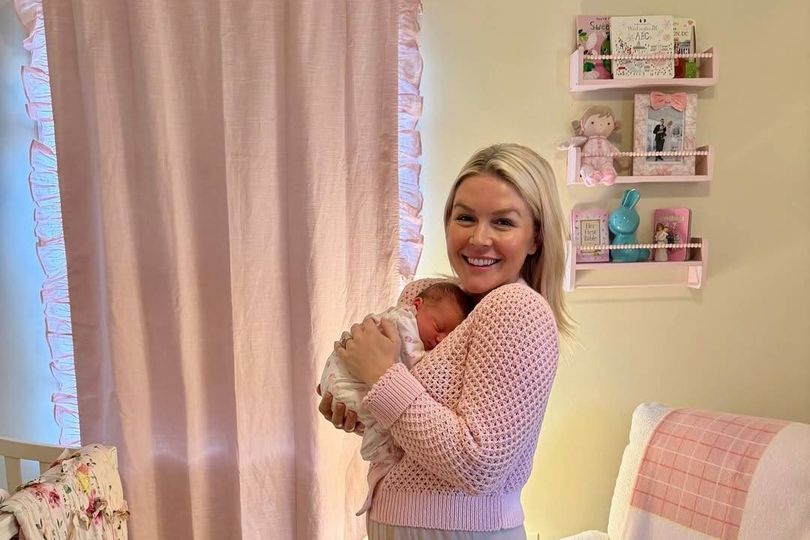 Karoline Leavitt faces new backlash over 'weird' 32-year age gap with ...