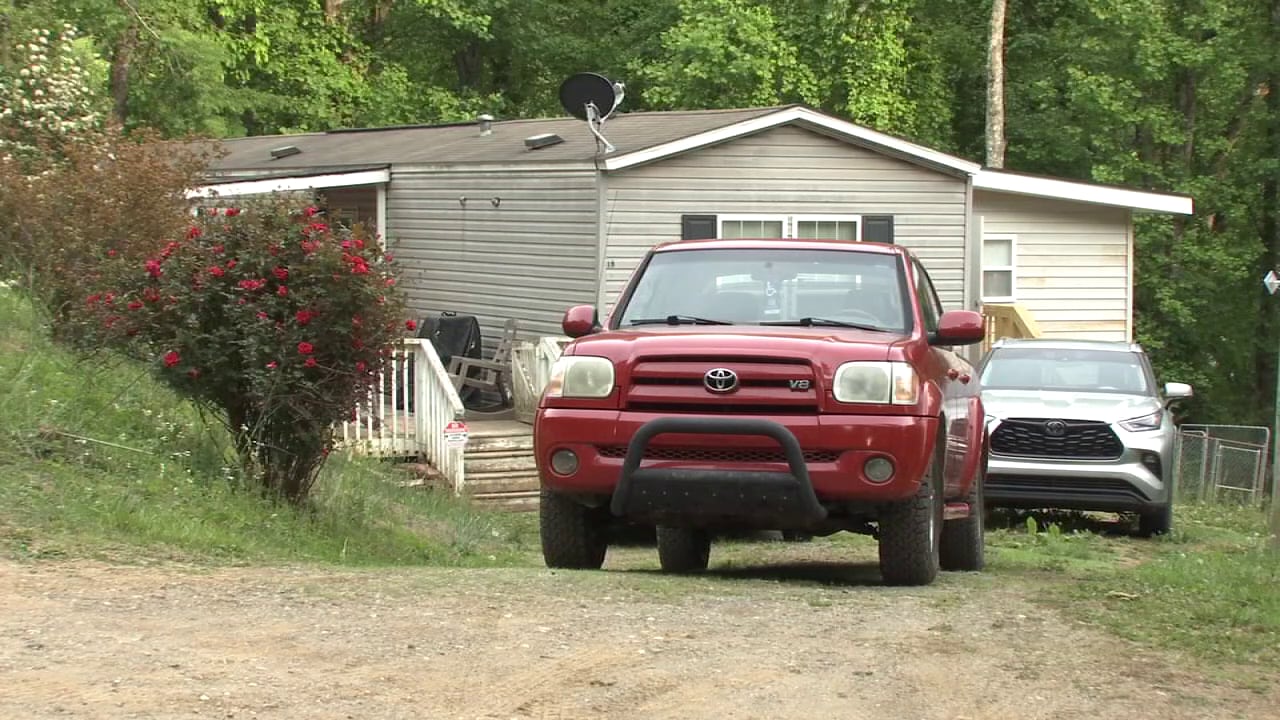 Teen accused of killing 3 family members at North Carolina home