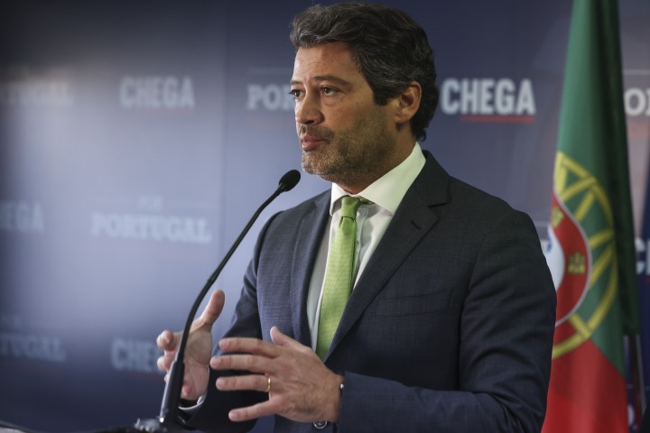 Chega "não vai abdicar" das exigências nas negociações sobre reforma ...