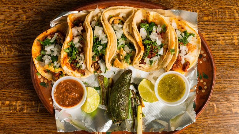 10 red flags at a taqueria that should make you turn around, according ...