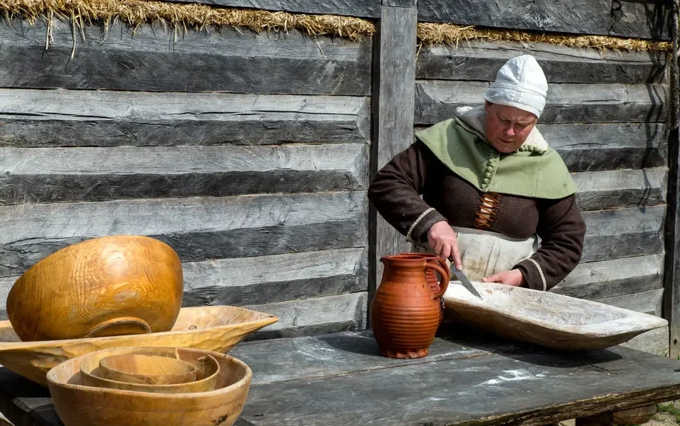 Why medieval life sims feel so real