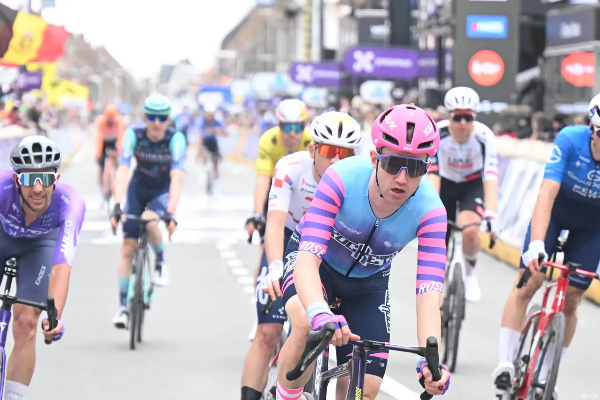 Giro stage 3 fines and time penalties: De Vries, Campenaerts and others ...