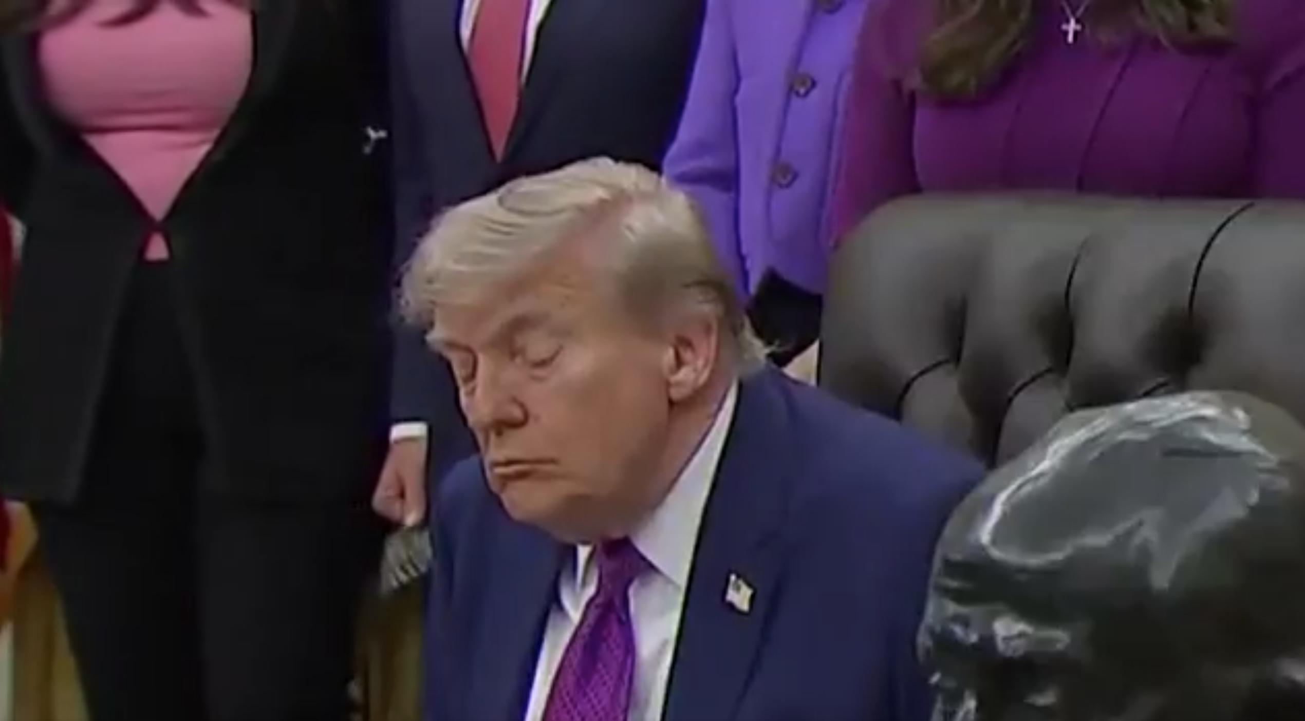 'Dozy Don' trends after cameras catch Donald Trump jolting awake mid ...
