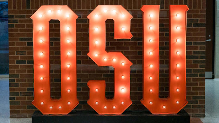 OSU Cowgirls golf gets boost from freshman in NCAA regional first round
