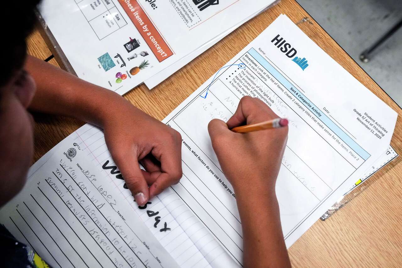 HISD proposes change to 2026-27 school calendar, adding extra holiday