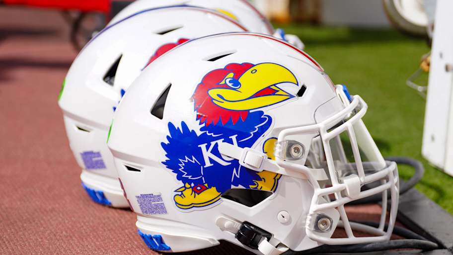 Kansas football lands commitment from 2027 3-star QB Chance Thomas