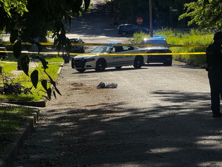 South Memphis shooting sends man to hospital