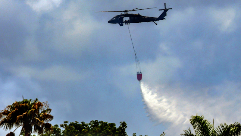 Wildfire continues to burn in southwest Miami-Dade