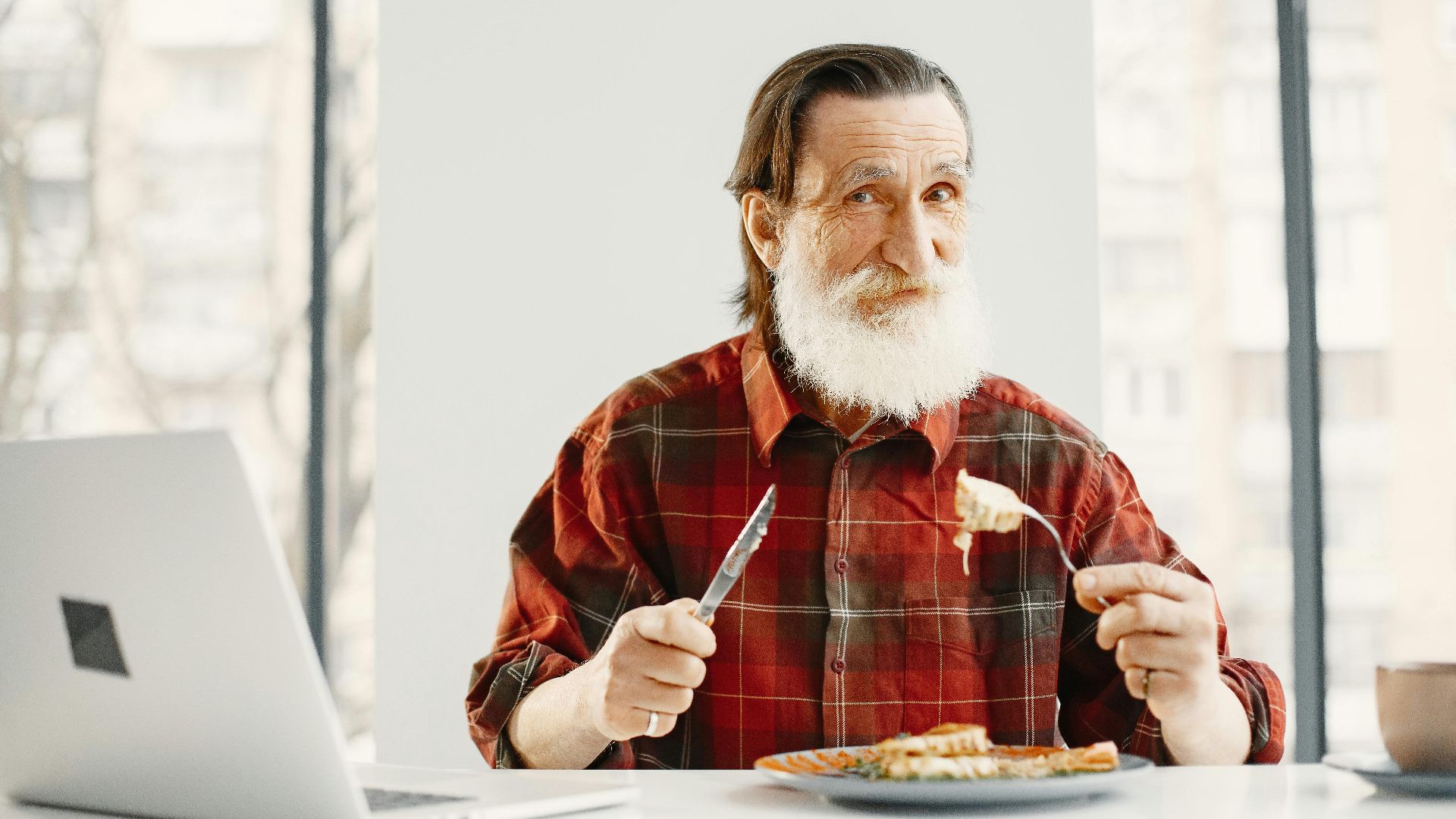 20 habits that help seniors eat more protein without trying too hard