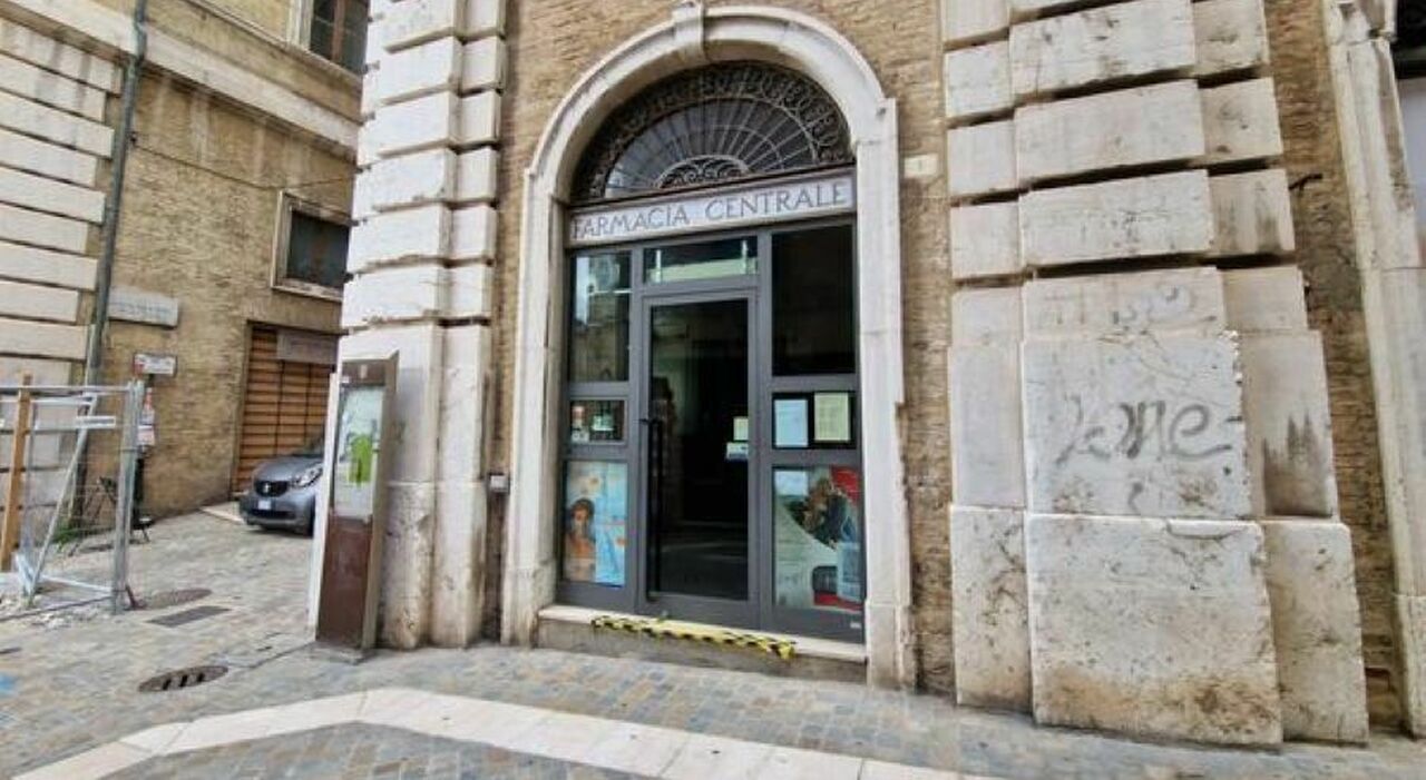 Medicine a base di fentanyl vendute senza ricetta. Pugno duro dell’Ast ...