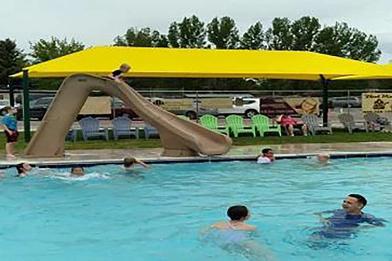 Watch firefighters fill Ammon pool with hoses, plunge into 10,000 ...