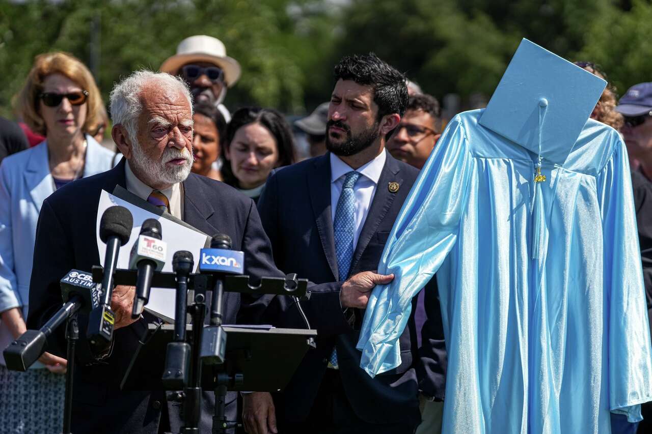 US Rep. Greg Casar joins calls for Austin ISD student's release from ...