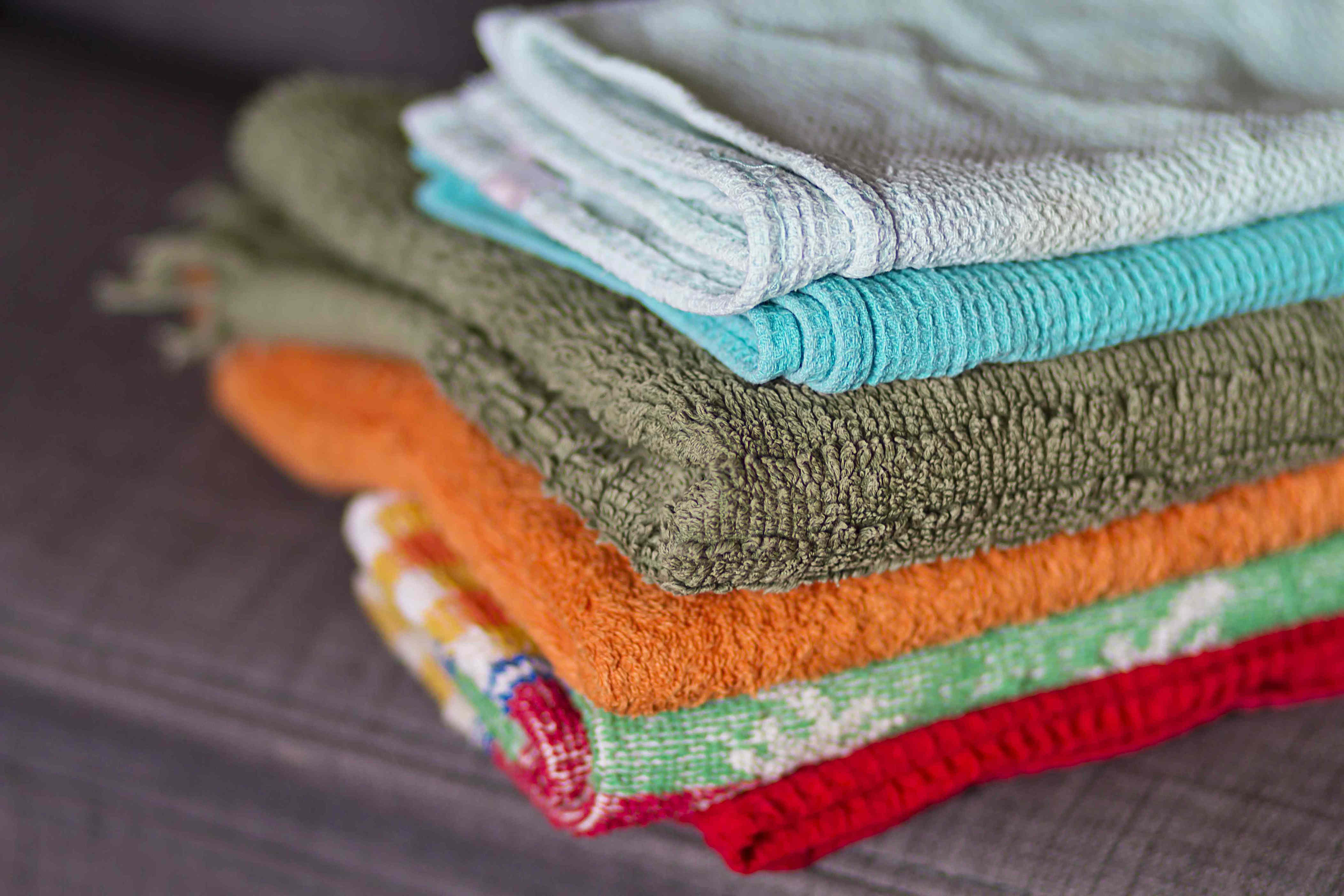 10 things to do with old dish towels instead of throwing them away
