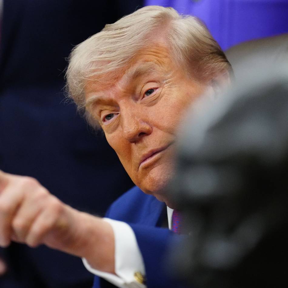 Trump bringt Dutzende Top-Manager mit – Milliardenauftrag für Boeing im ...