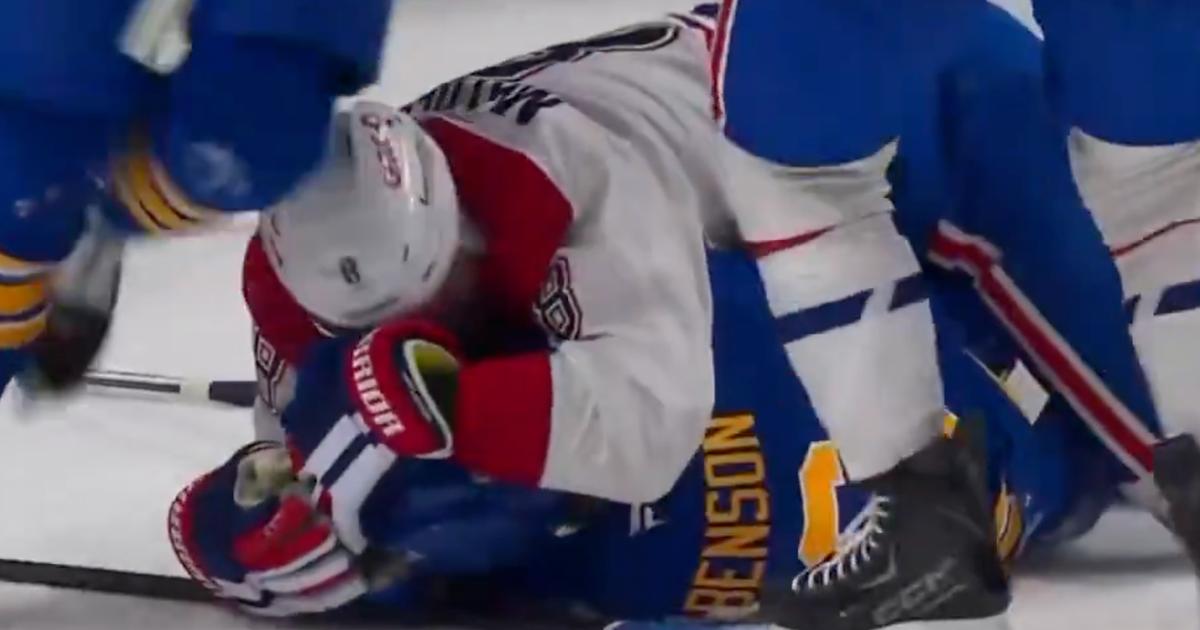 Zach Benson réagit au geste de Mike Matheson pour le protéger en ...