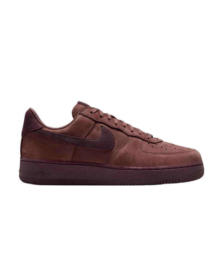 You can only buy this Knicks-inspired Nike Air Force 1 at one store