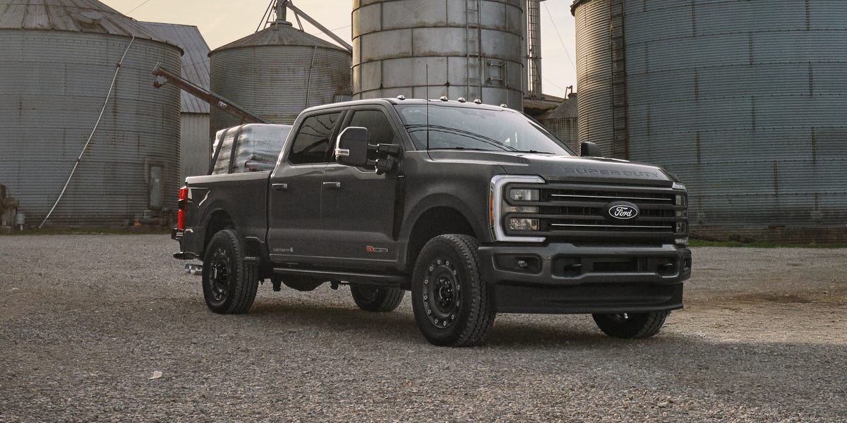 Ford's Super Duty trucks now get the 7.3-liter 'Godzilla' V-8 standard ...