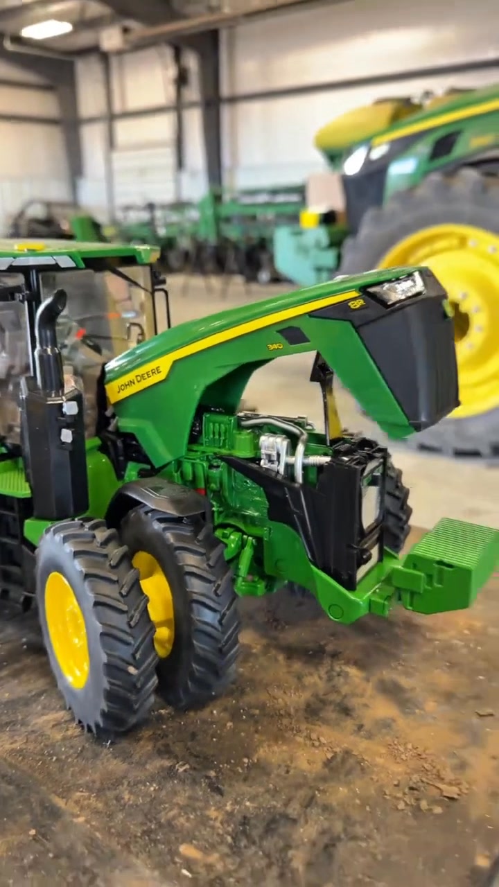 New tractor unboxing
