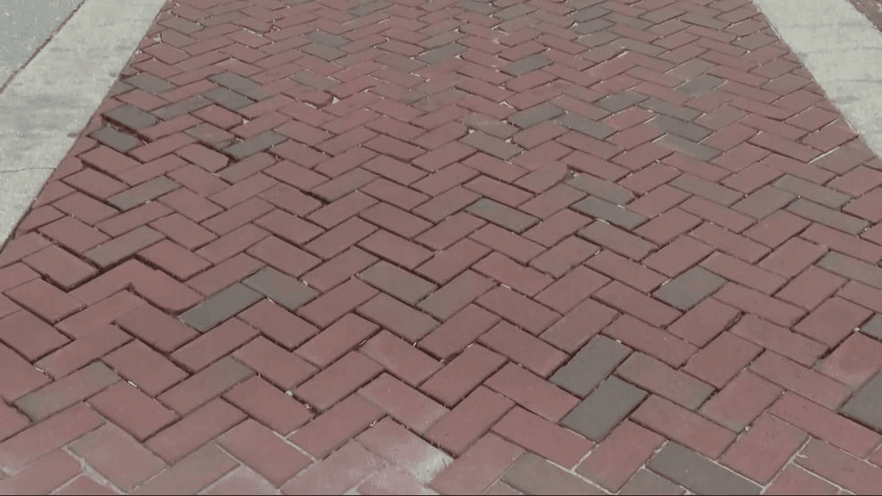 Downtown New Bern to rebuild three intersections; $234,000 brick ...