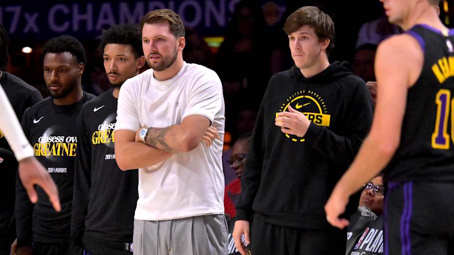 Is Luka Dončić playing tonight? Latest injury update for Lakers vs ...