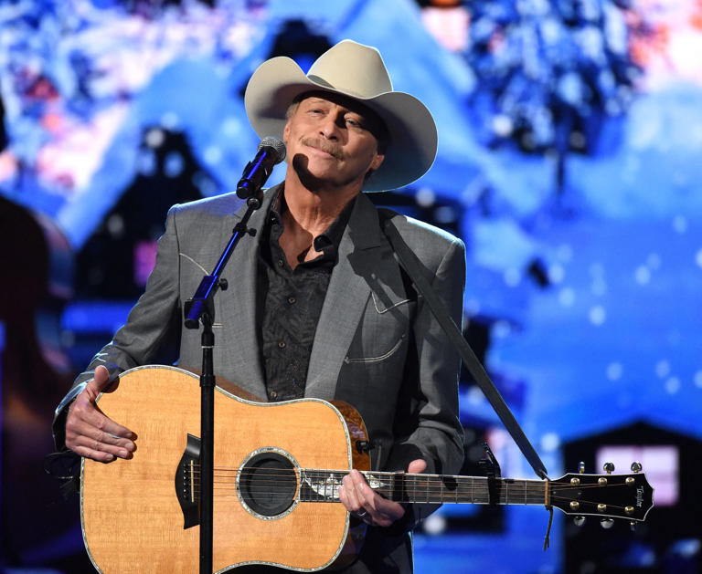 What happened to Alan Jackson? Fans still ask about the country legend