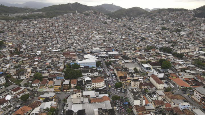 Mais de 40% dos brasileiros afirmam conviver com crime organizado na ...