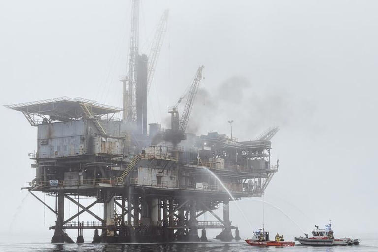 Oil rig off the SoCal coast catches fire; 'no immediate threat' to ...
