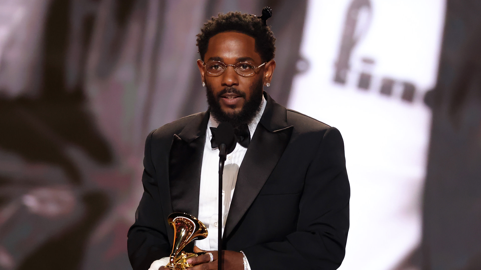 Kendrick Lamar's 'GNX' vanishes, then returns to Apple Music
