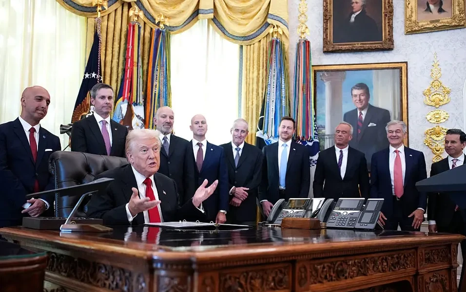 Trump's Oval Office drug price story sparks NABJ rebuke