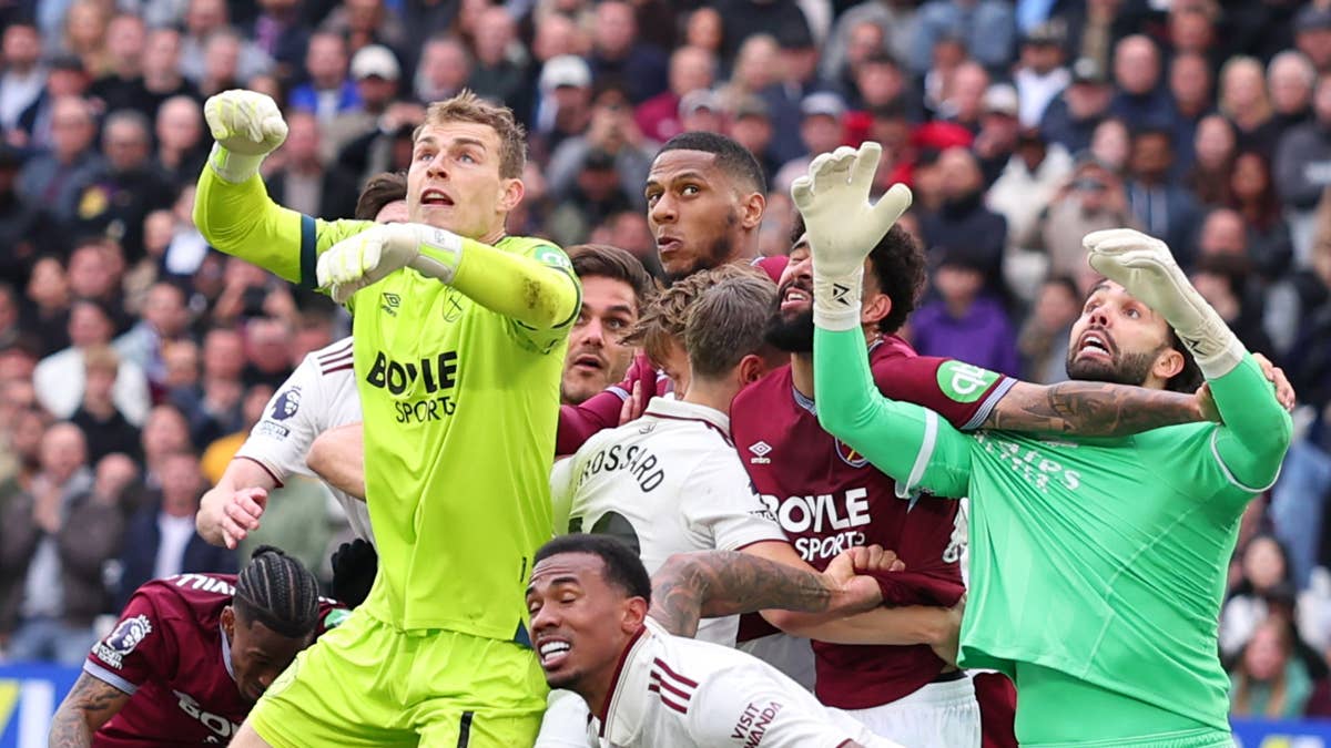 Rio Ferdinand strongly criticizes VAR call in Arsenal vs West Ham clash