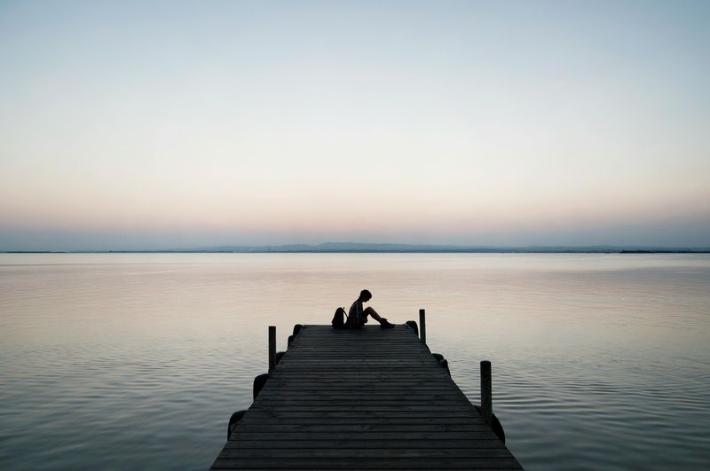 Pay attention to introverts—they’ve figured out these 10 life truths