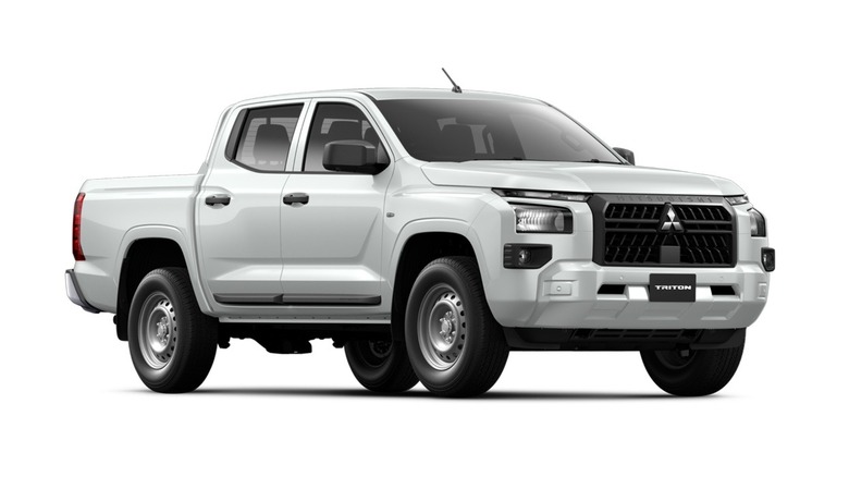 4 Japanese auto manufacturers that still use diesel engines